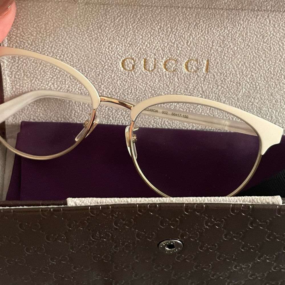 Gucci Prescription Frames With Eyeglass Case And Clot… - Gem